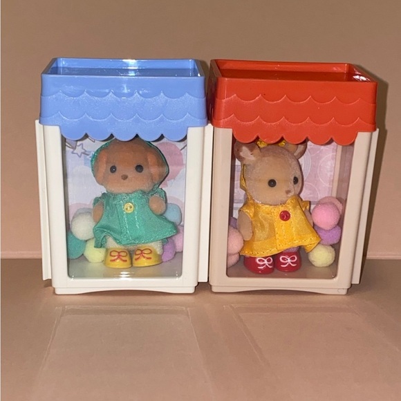 Toys | Blue House Calico Critters Display Case | Poshmark